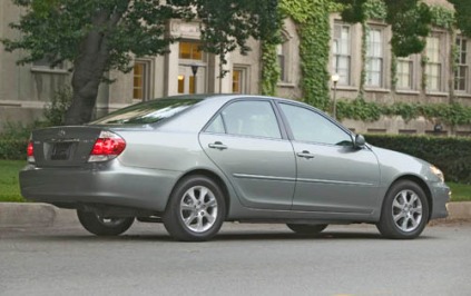 2005 Toyota Camry VIN# 4T1BF32K75U602641